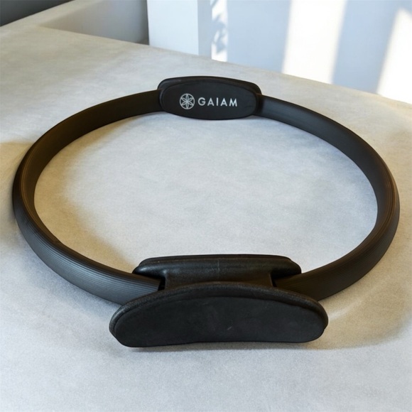 GAIAM | Other | Gaiam Pilates Ring Magic Circle Core Toning Sculpting ...